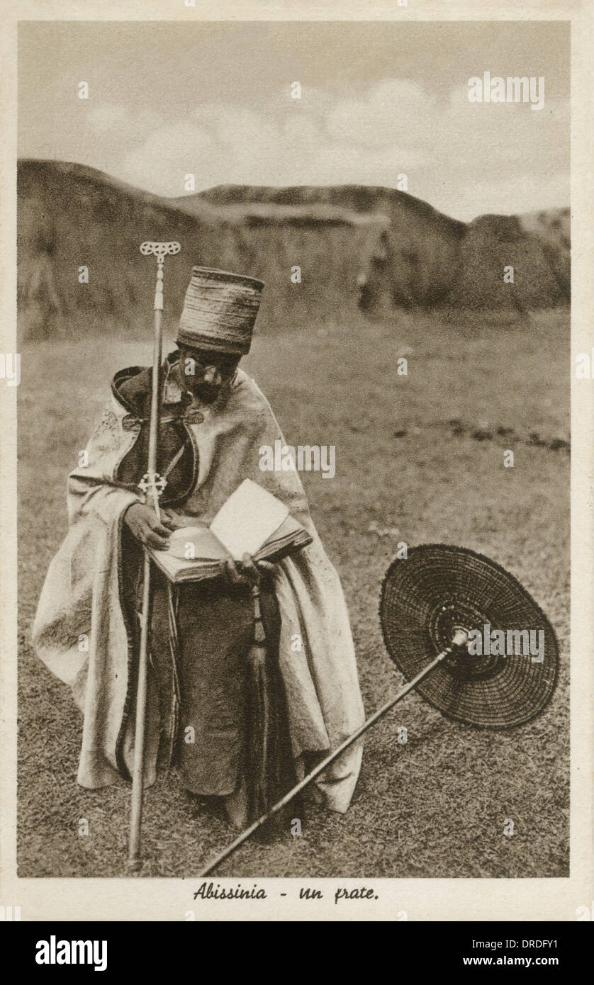 1920s priest hi-res stock photography and images - Alamy