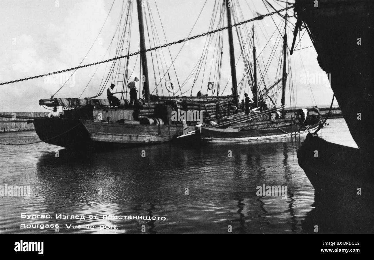 Stern of sailing ships Black and White Stock Photos & Images - Alamy