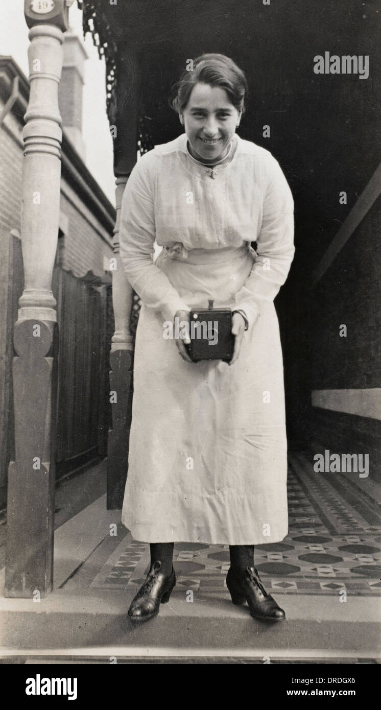 Female photographer historical hi-res stock photography and images - Alamy