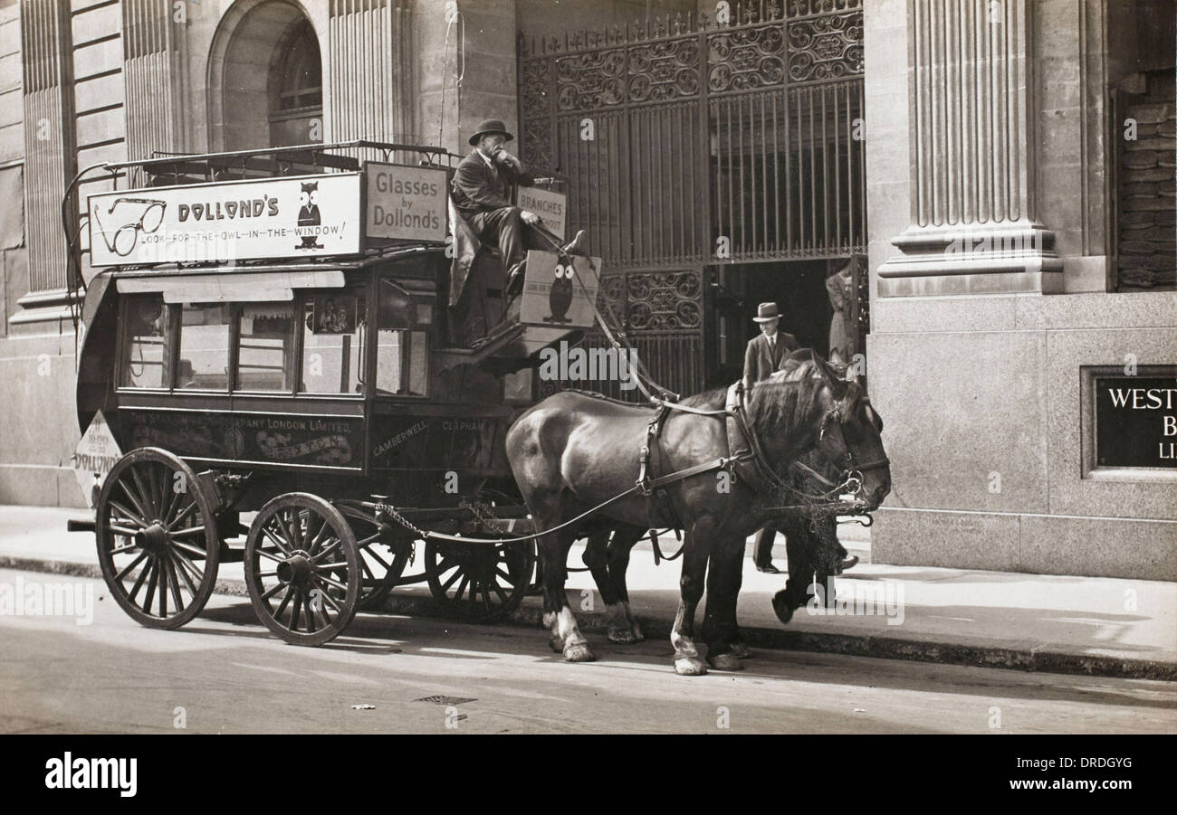 Horse-drawn omnibus, London, 1945 Stock Photo - Alamy