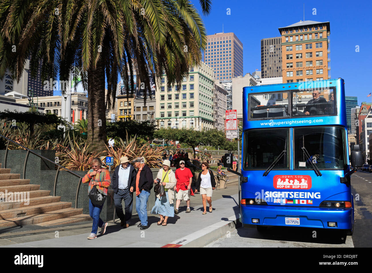 Bus in san francisco hi-res stock photography and images - Alamy