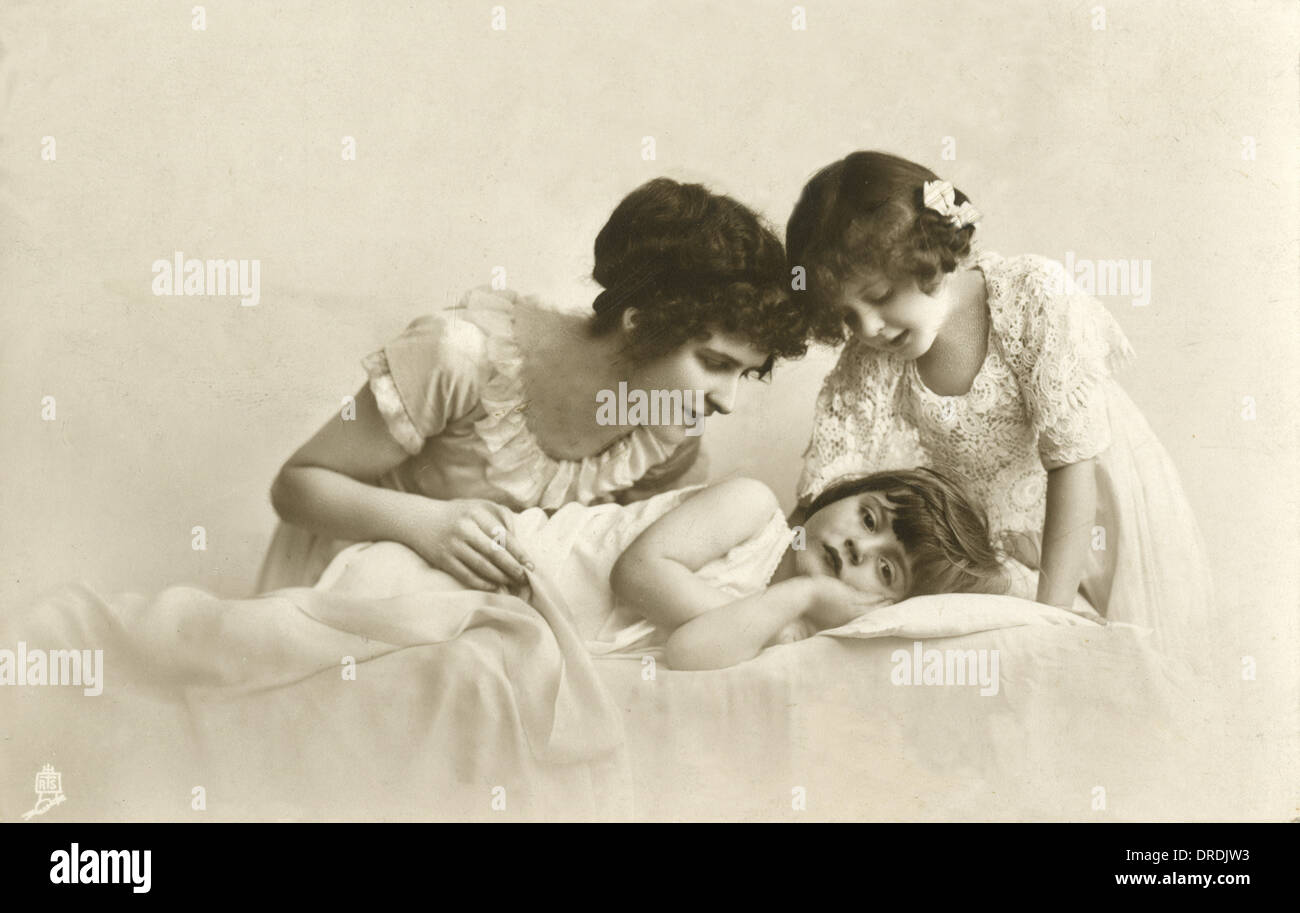 Sentimental Postcard - Mother and daughters Stock Photo - Alamy