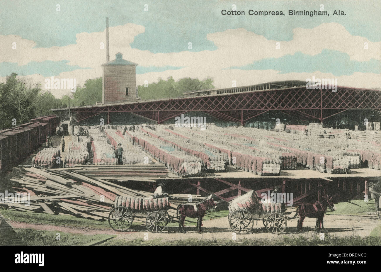 Cotton wagons hi-res stock photography and images - Alamy