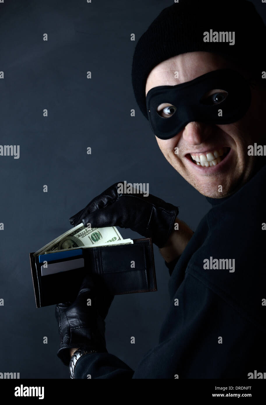 Stealing purse hi-res stock photography and images - Alamy