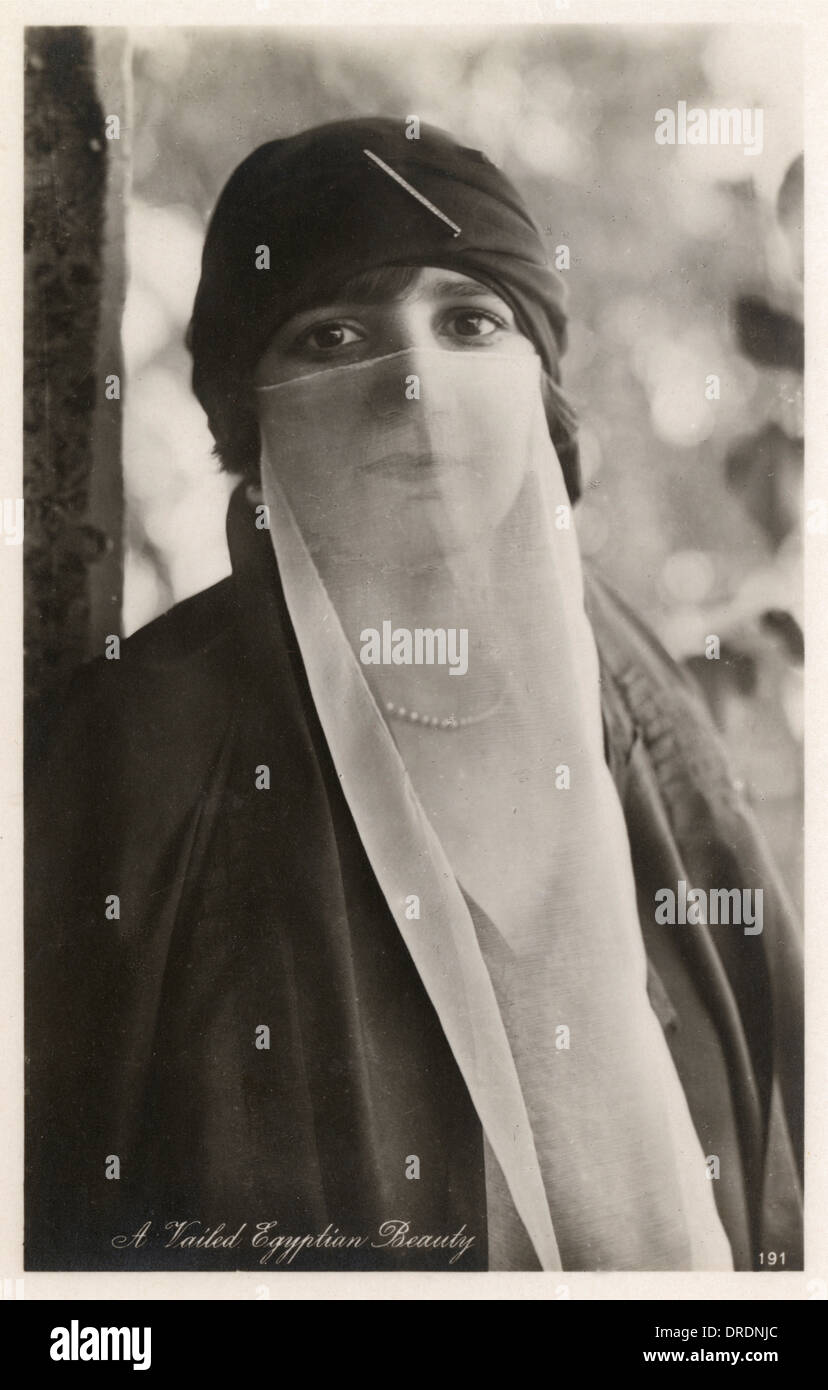 Veiled lady hi-res stock photography and images - Alamy