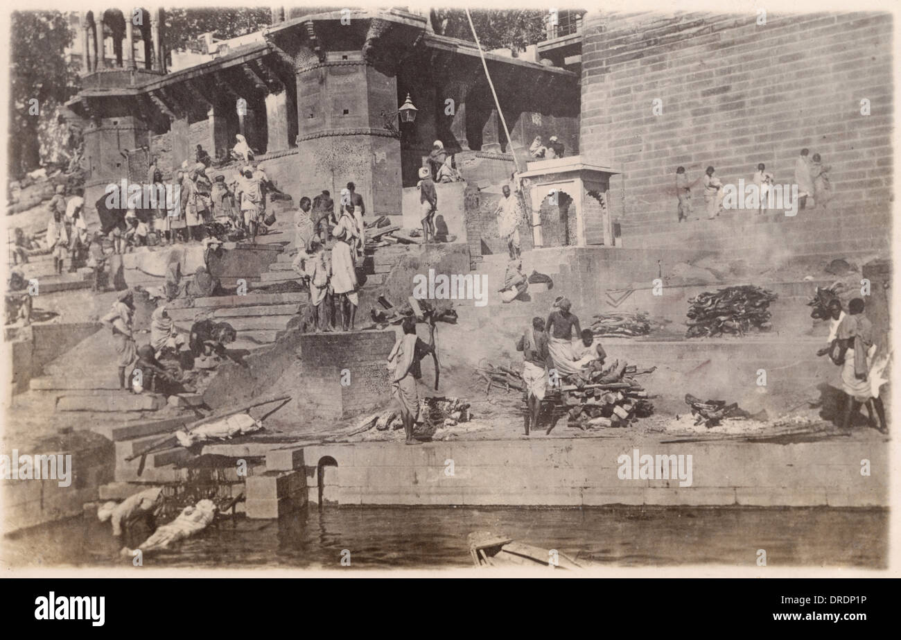 Funeral Pyre Ganges River Stock Photos & Funeral Pyre Ganges River ...