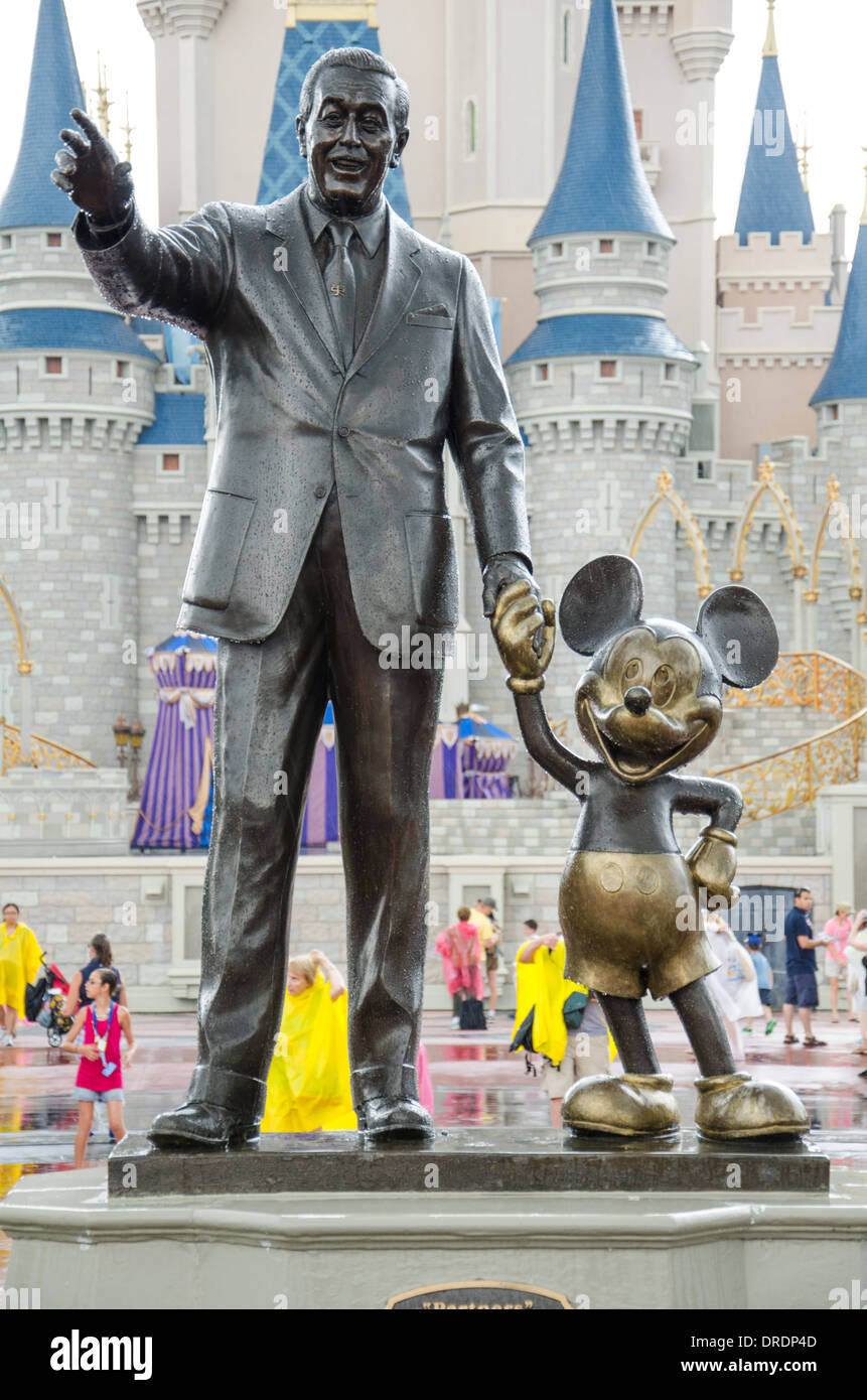 Walt Disney And Mickey Mouse Statue From The Side