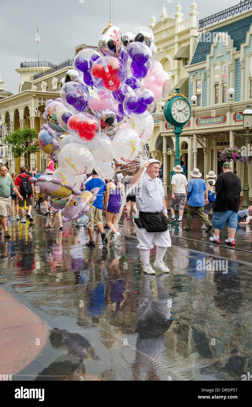 Balloon Salesman at Magic Kingdom, Walt Disney World in Orlando ...