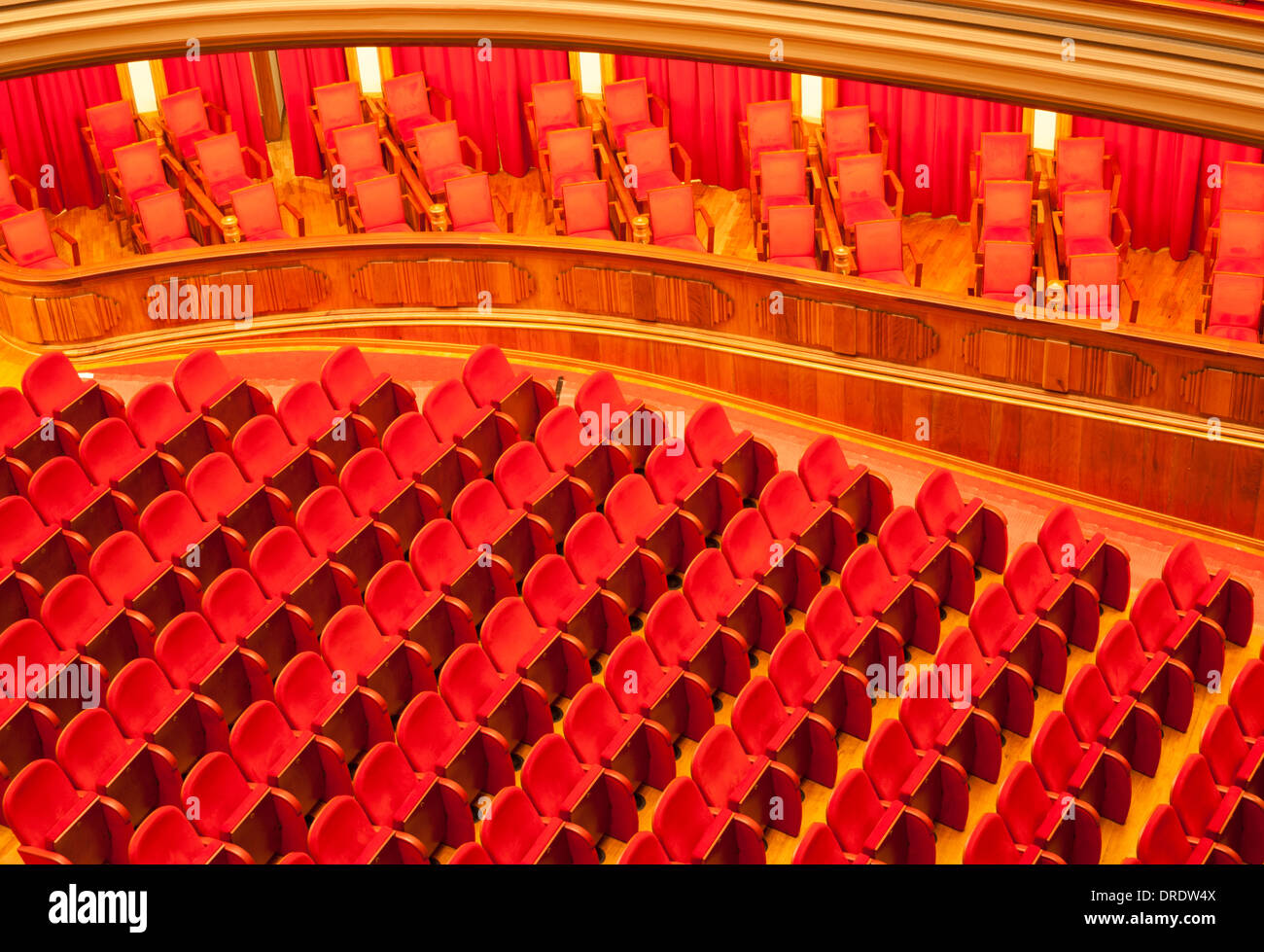 Theatre seats hi-res stock photography and images - Alamy