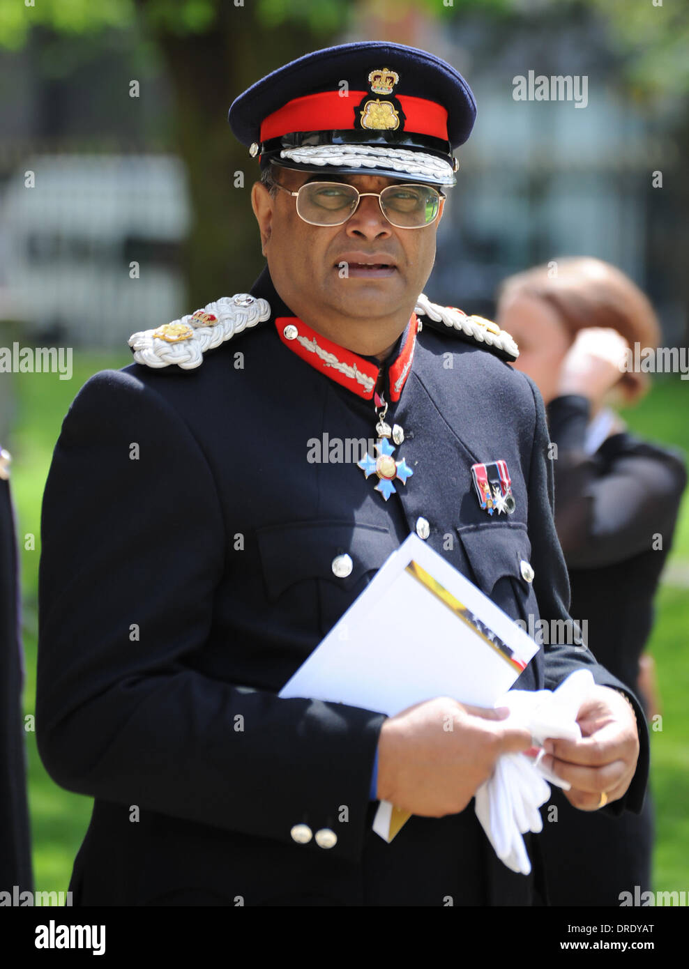 Mr Paul Sabapathy CBE Members and coaches of the Olympic USA and ...