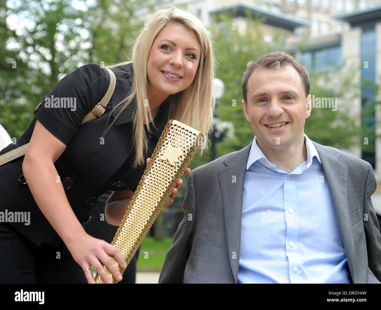 Olympic Torchbearer Ben Smoldon Members and coaches of the Olympic USA ...