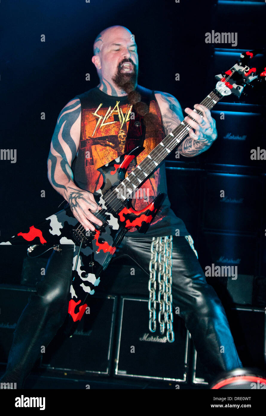 Slayer performing at Rockstar Energy Drink Mayhem Festival at Tinley ...