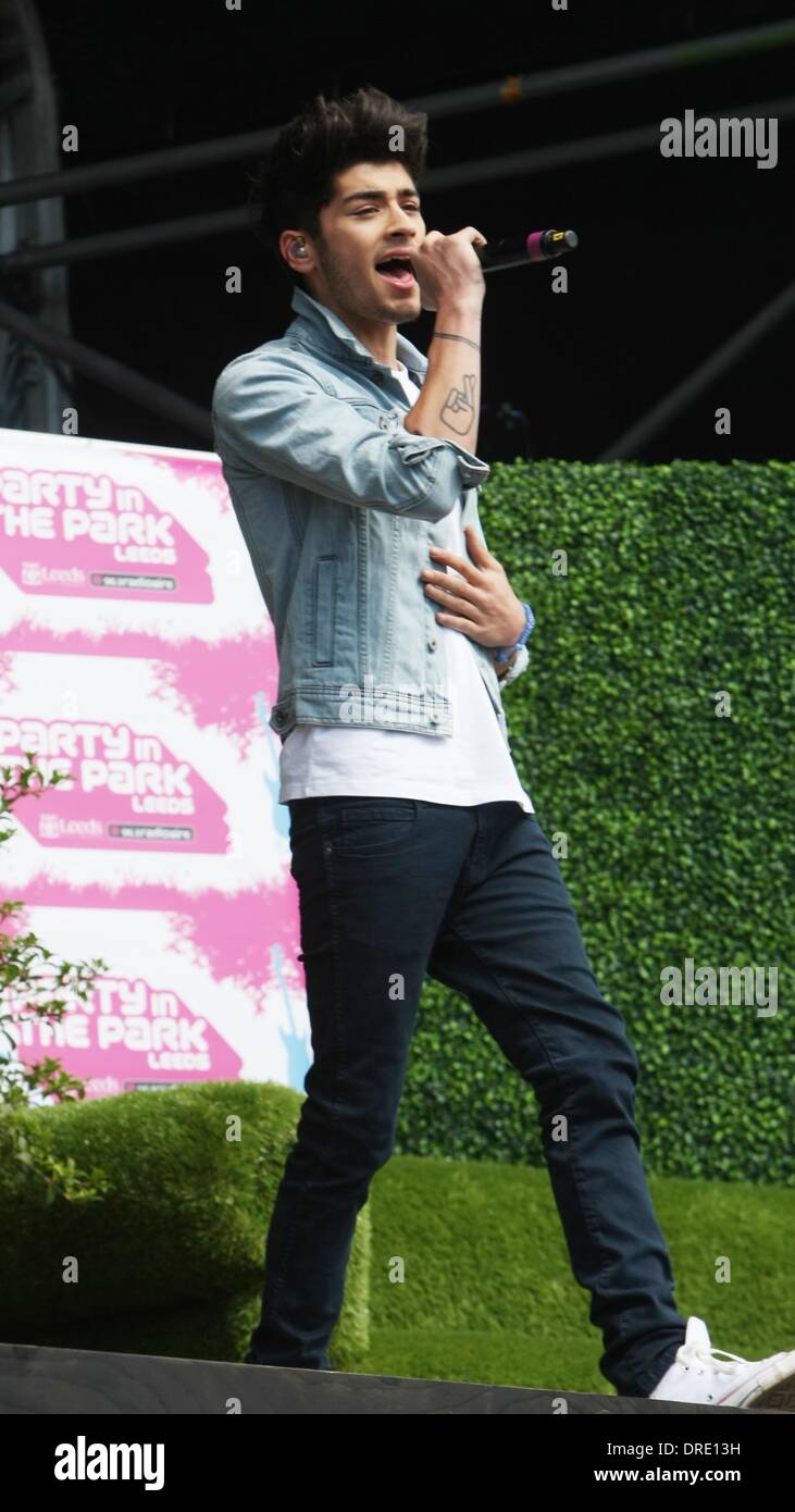 Zayn malik one direction in hi-res stock photography and images - Alamy