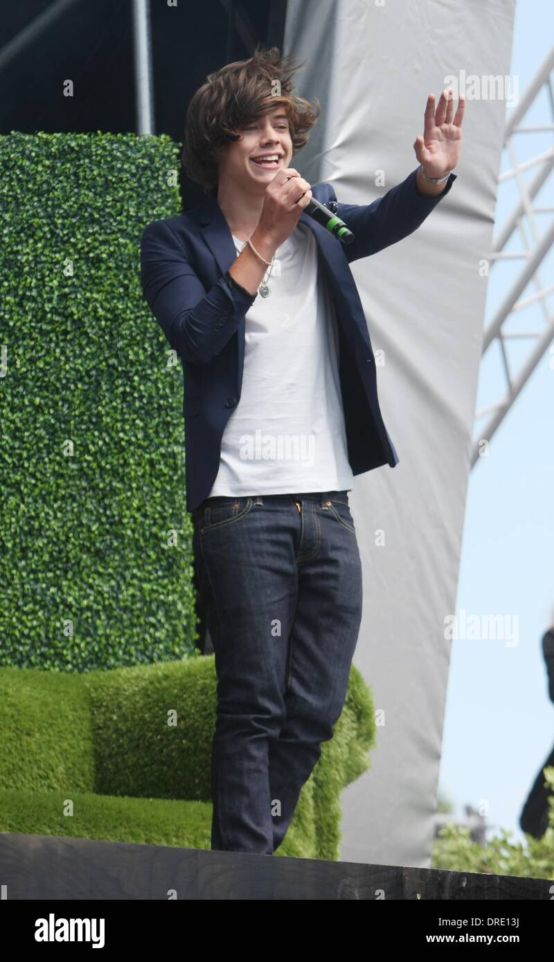 Harry styles one direction party hi-res stock photography and images ...