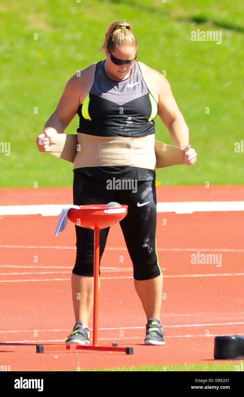 Jillian Camarena-Williams The USA Olympic Track and Field team train at ...