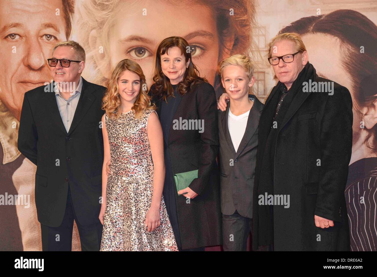 Director Brian S. Percival, actors Sophie Nelisse, Emily Watson, Nico ...