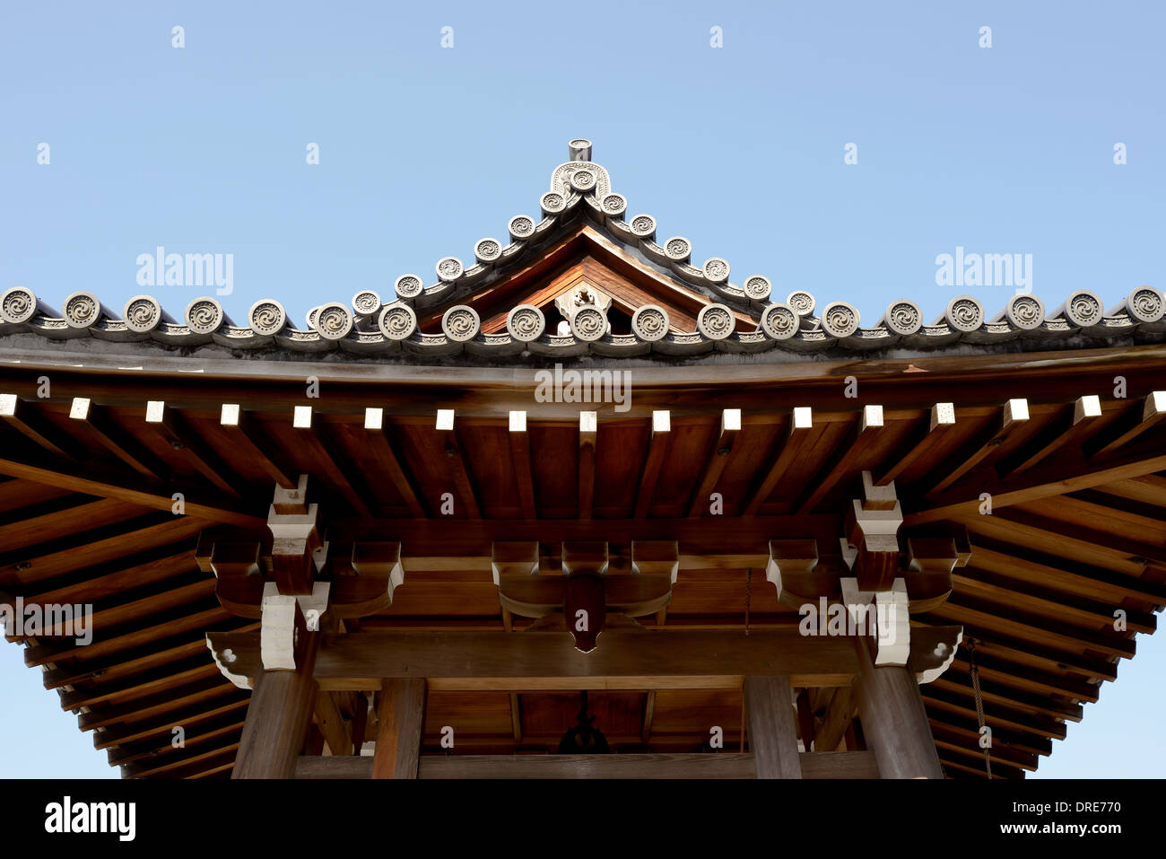 Traditional japanese roof tile hi-res stock photography and images - Alamy