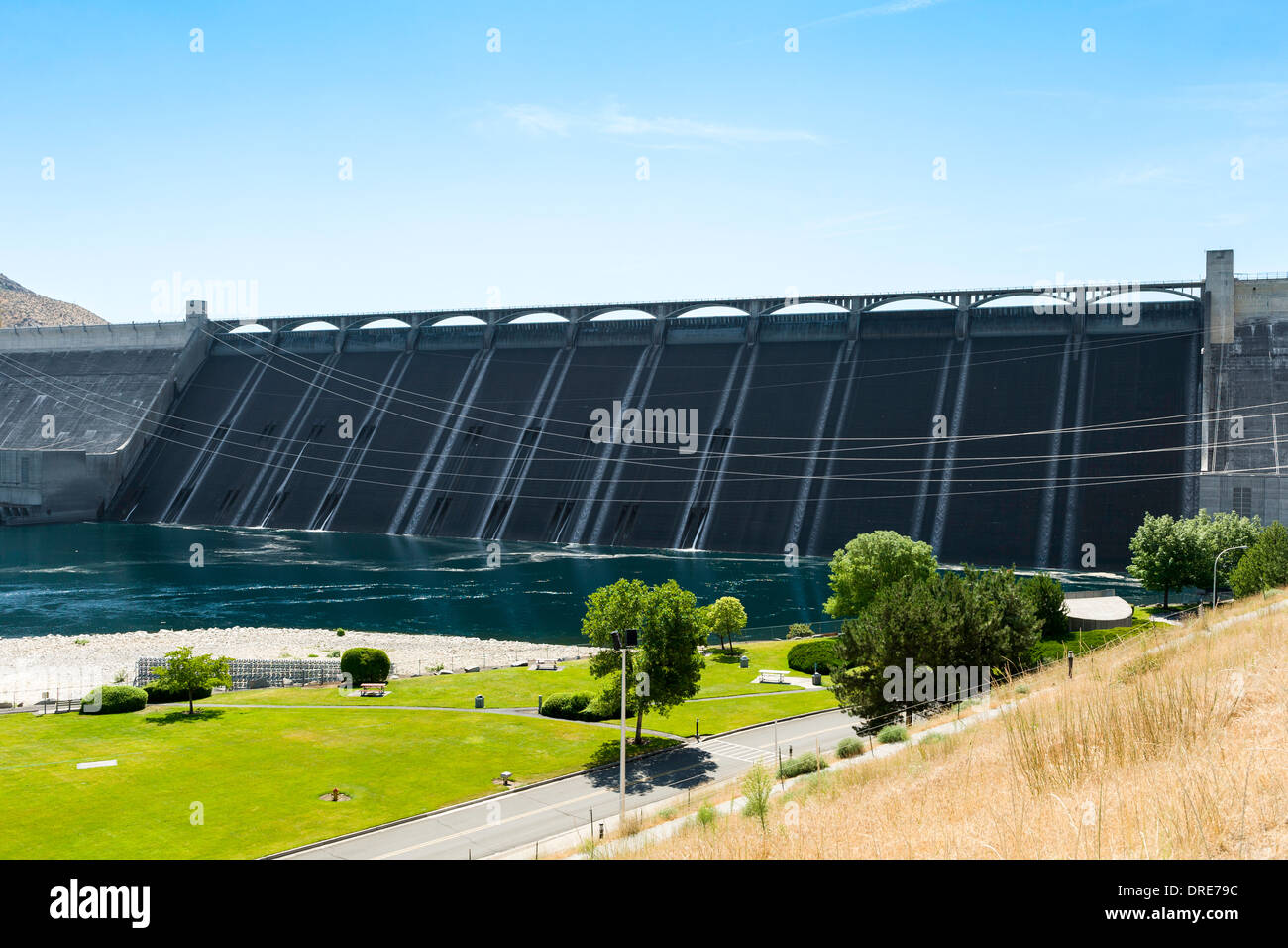 Grand Coulee Dam, on the Columbia River, Washington State, USA. Seen from the west side Stock ...