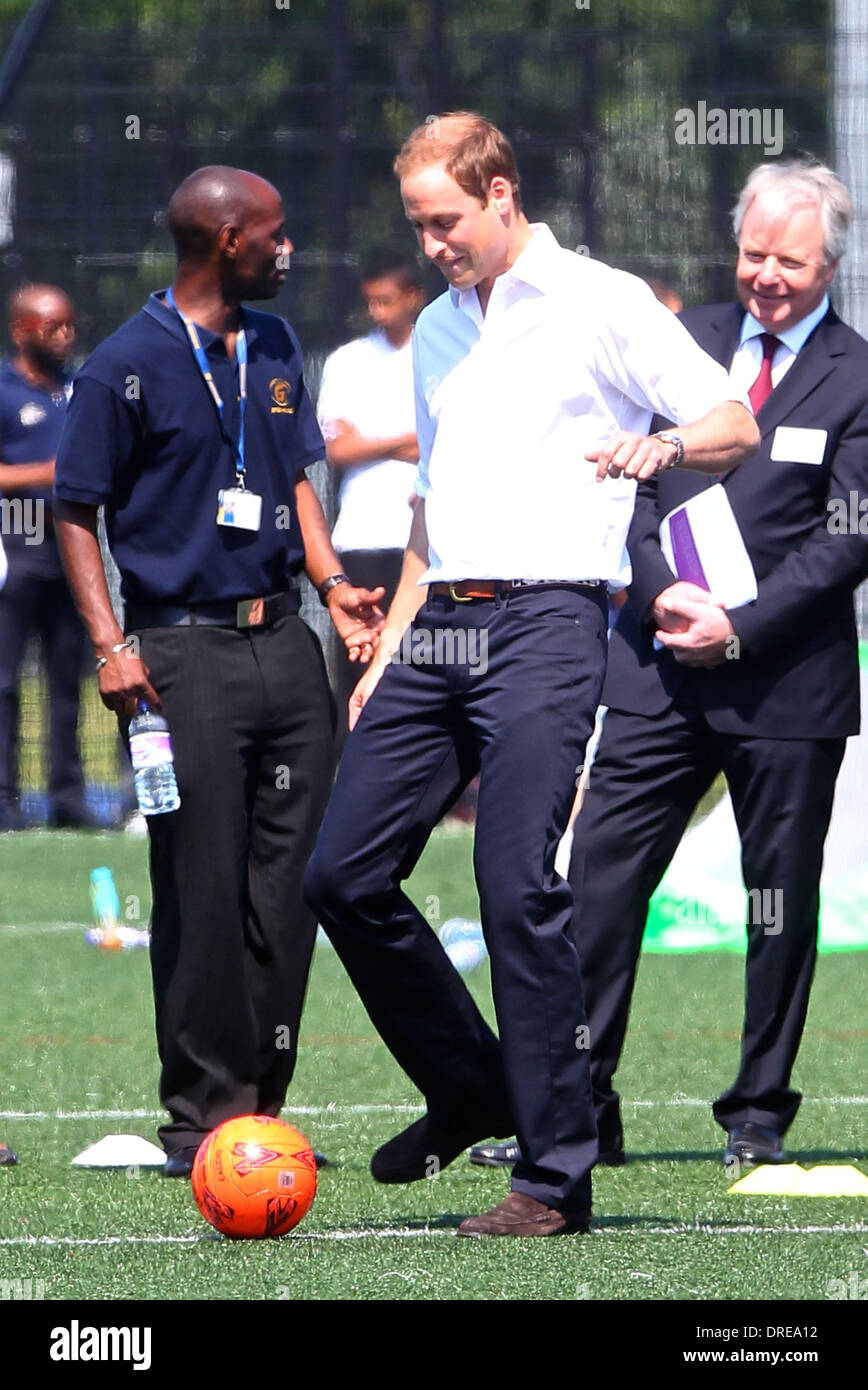 The duke cambridge playing hi-res stock photography and images - Alamy