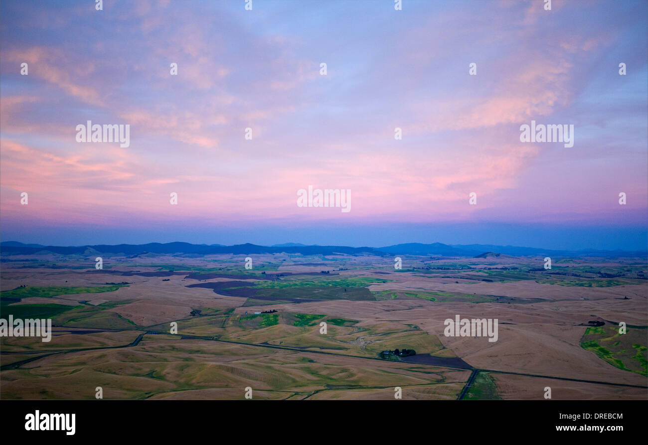 Sunset view of the Palouse Hills of Whitman County, Washington State ...