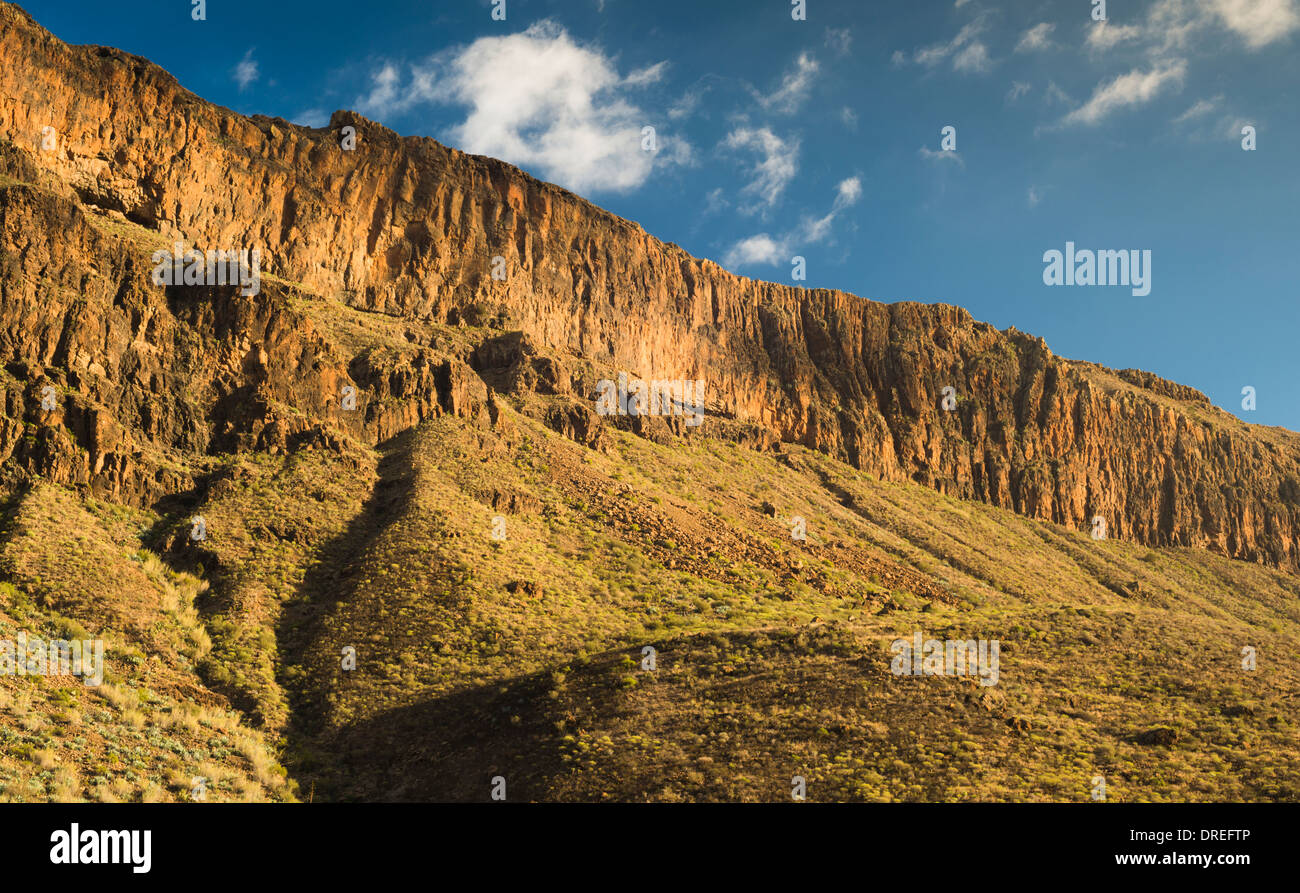Thick sequence of trachyte and phonolite lava flows forming the east ...