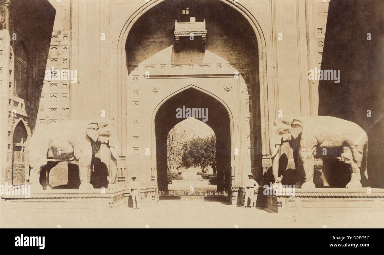 Delhi - A major gate of the Red Fort Stock Photo - Alamy