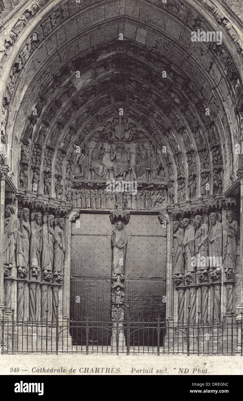 Cathedral of chartres south doors hi-res stock photography and images ...