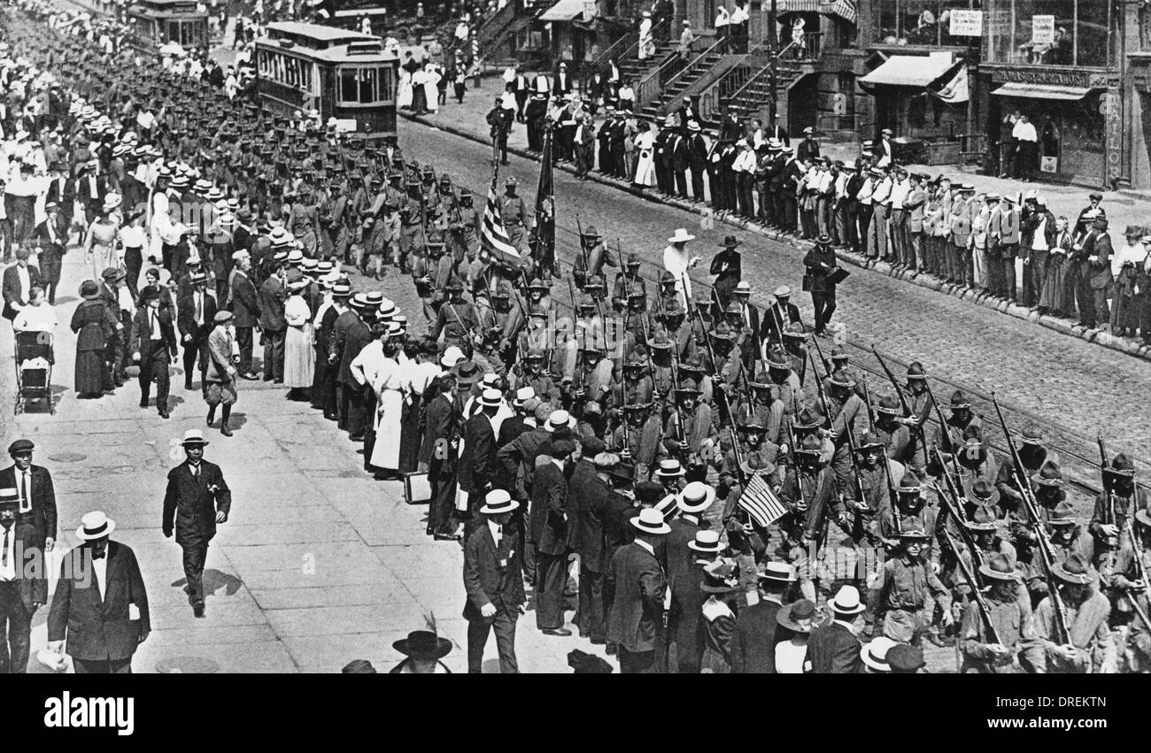 Us army training camp hi-res stock photography and images - Alamy