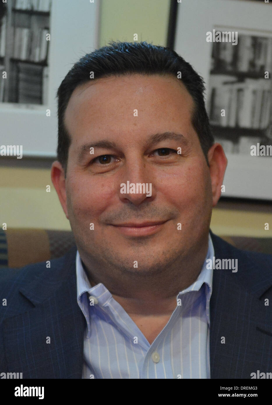 Criminal defense attorney Jose Baez greets fans and signs copies of his ...