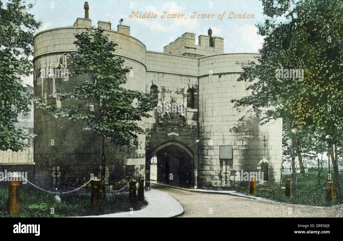 Tower of London - The Middle Tower Stock Photo - Alamy