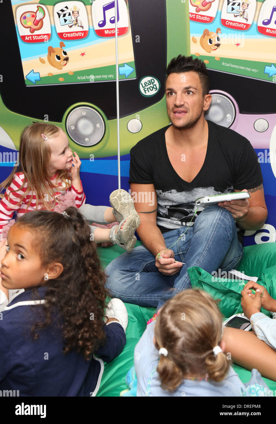 Peter Andre with Amanda Lamb's daughter Willow Peter Andre launches ...