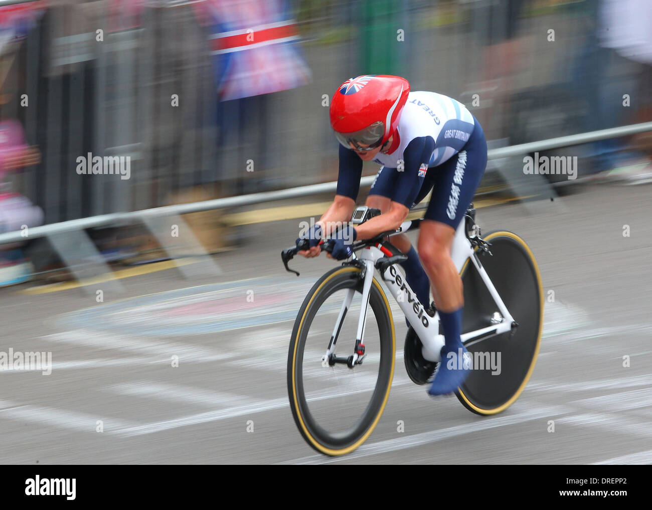 Emma Pooley of TEAM GB London 2012 Olympic Games - Women's time trial ...