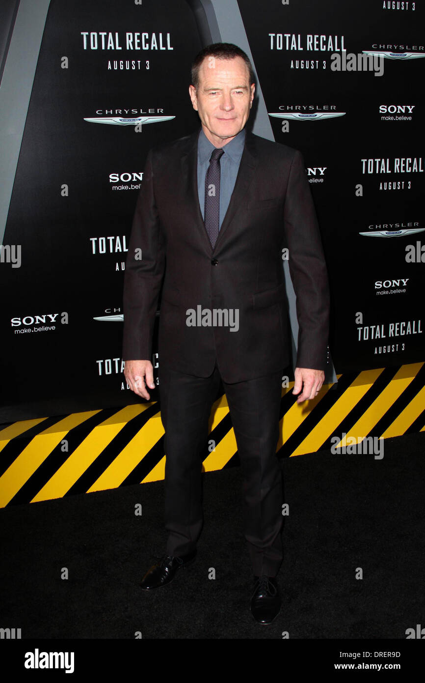 Bryan Cranston Los Angeles premiere of 'Total Recall' at Grauman's ...