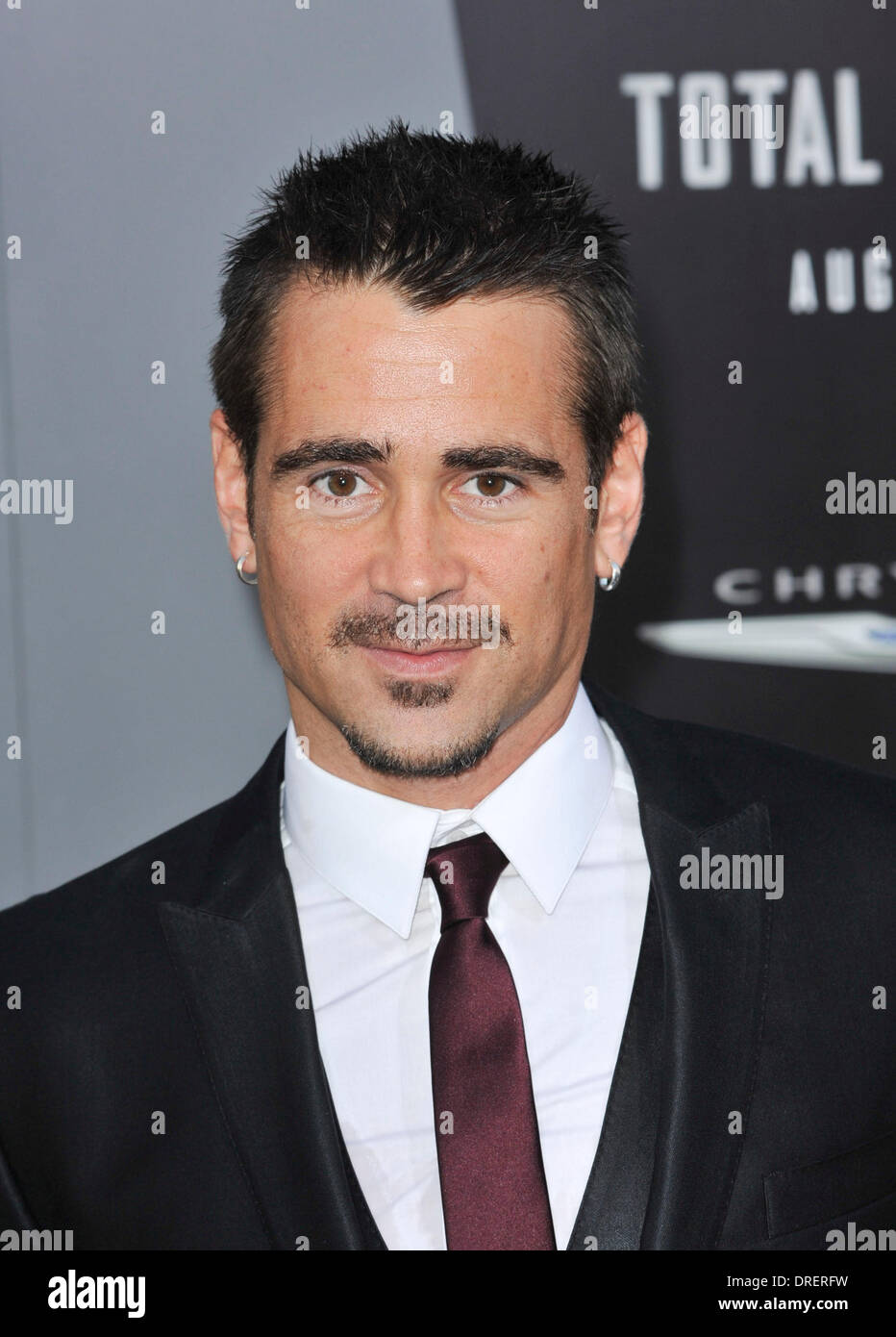 Colin Farrell Los Angeles premiere of 'Total Recall' at Grauman's ...