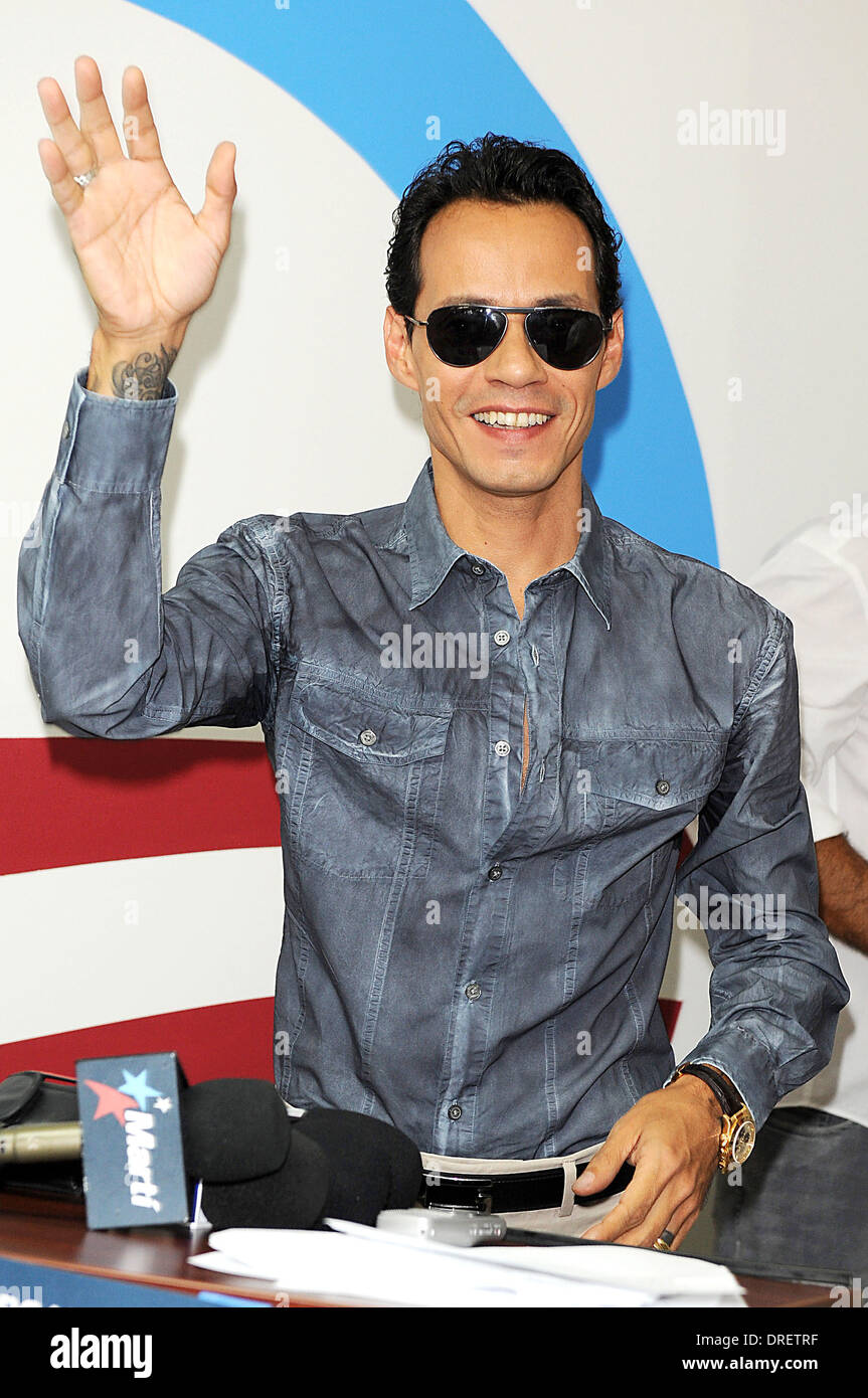 Obama 2012 office hi-res stock photography and images - Alamy