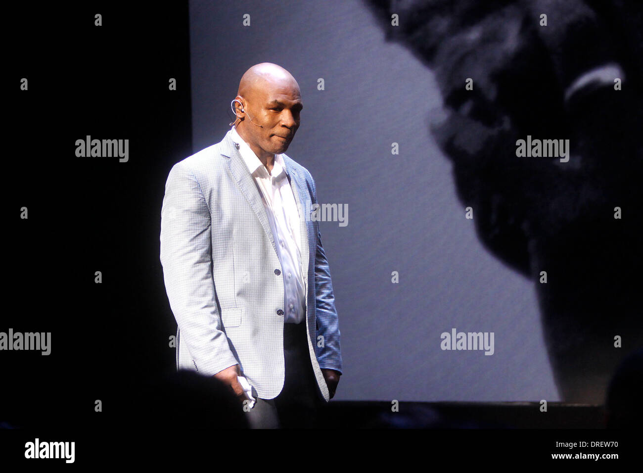 Mike Tyson Broadway opening night curtain call for ‘Mike Tyson:The ...