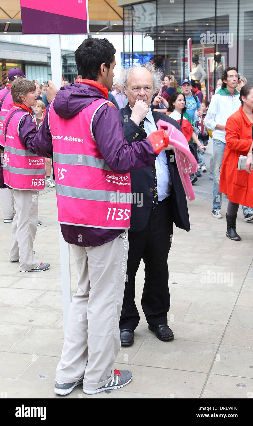 Crowds arrive at Olympic Park for the first day of the track and field ...