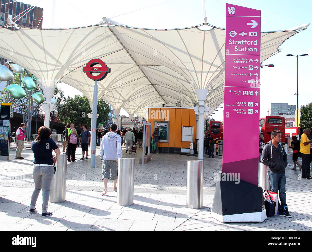 Crowds arrive at Olympic Park for the first day of the track and field ...