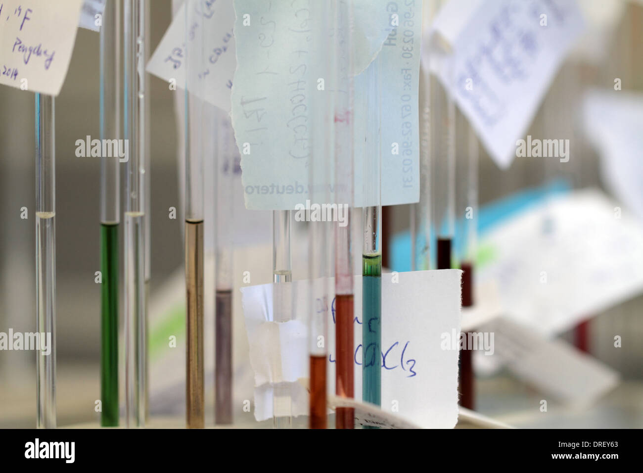 Chemistry lab hi-res stock photography and images - Alamy