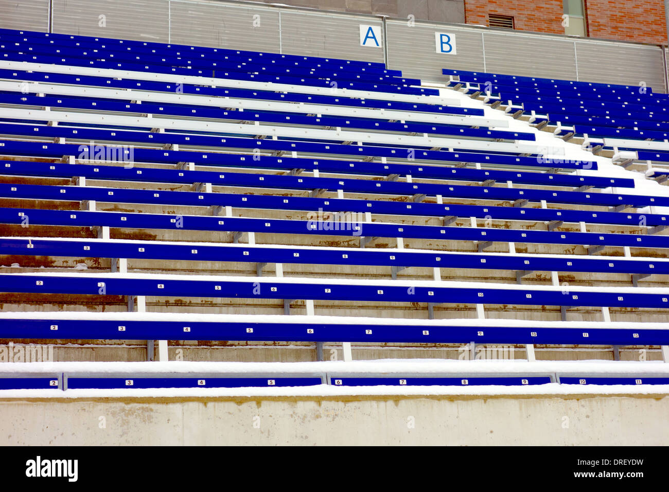 Blue stadium seats hi-res stock photography and images - Alamy