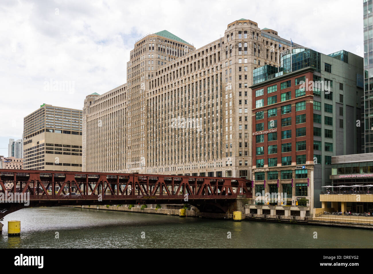 Chicago Merchandise Mart Stock Photo - Alamy