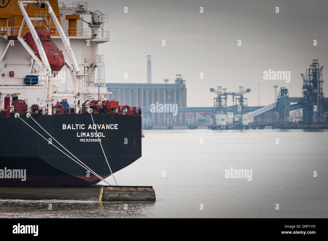 Stern loading hi-res stock photography and images - Alamy
