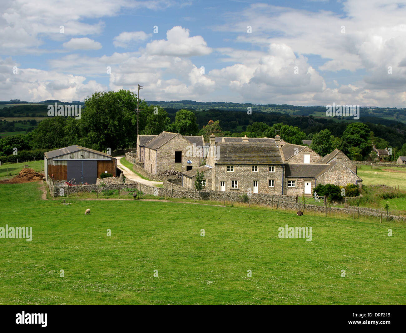 Farm fields farming outbuildings hi-res stock photography and images ...