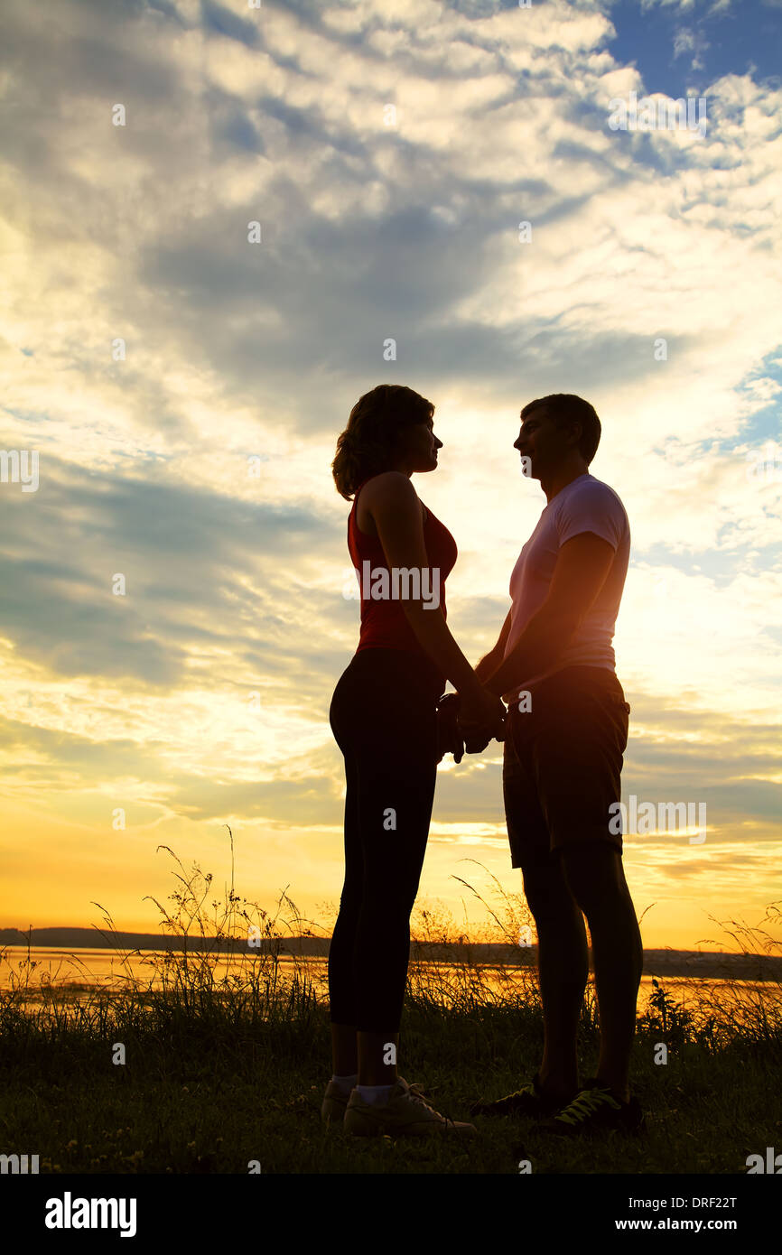 Couple silhouette hi-res stock photography and images - Alamy
