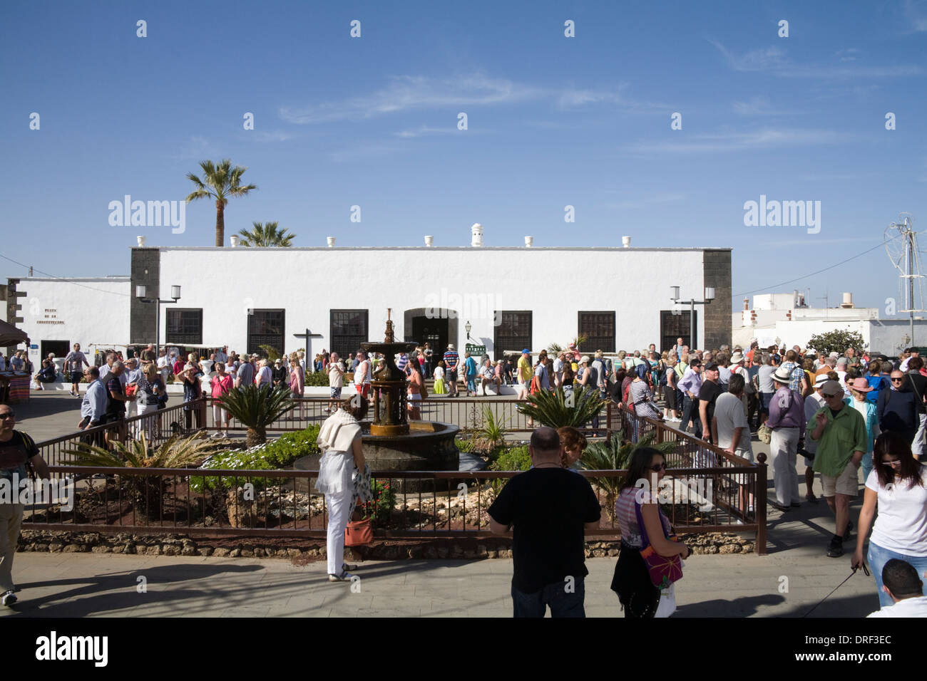 Timple hi-res stock photography and images - Alamy