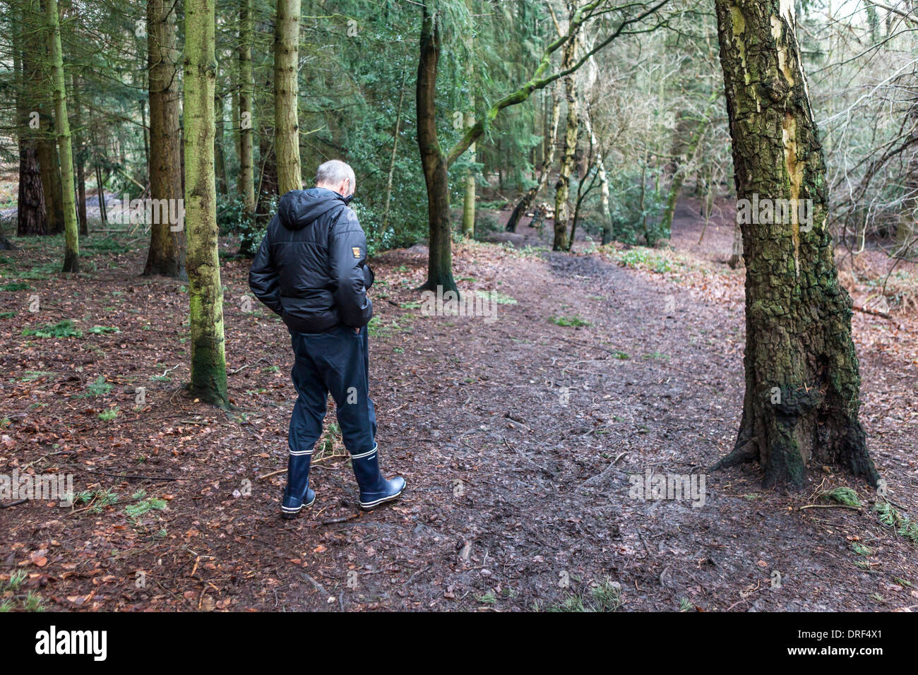 Walking Through Mud Stock Photos & Walking Through Mud Stock Images - Alamy