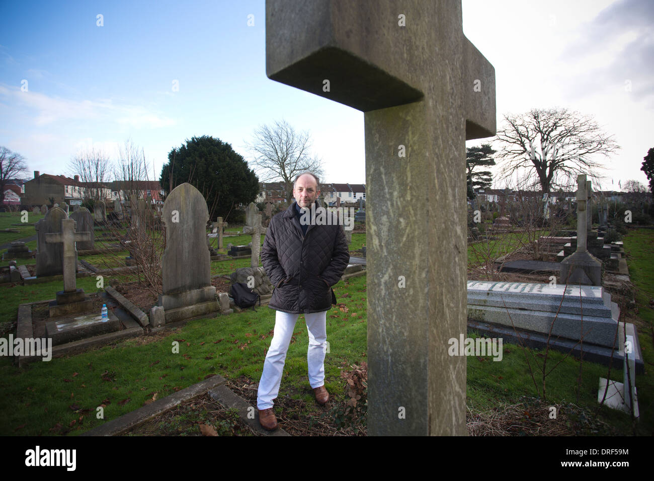 Charles Dickens Great Great Grandson Ian Dickens at graveside of ...