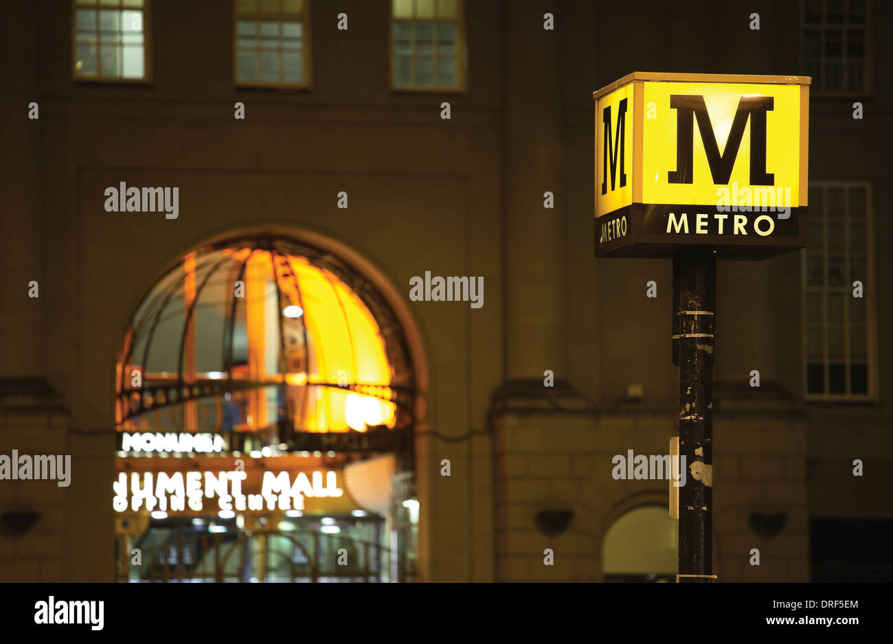 Monument station newcastle hi-res stock photography and images - Alamy