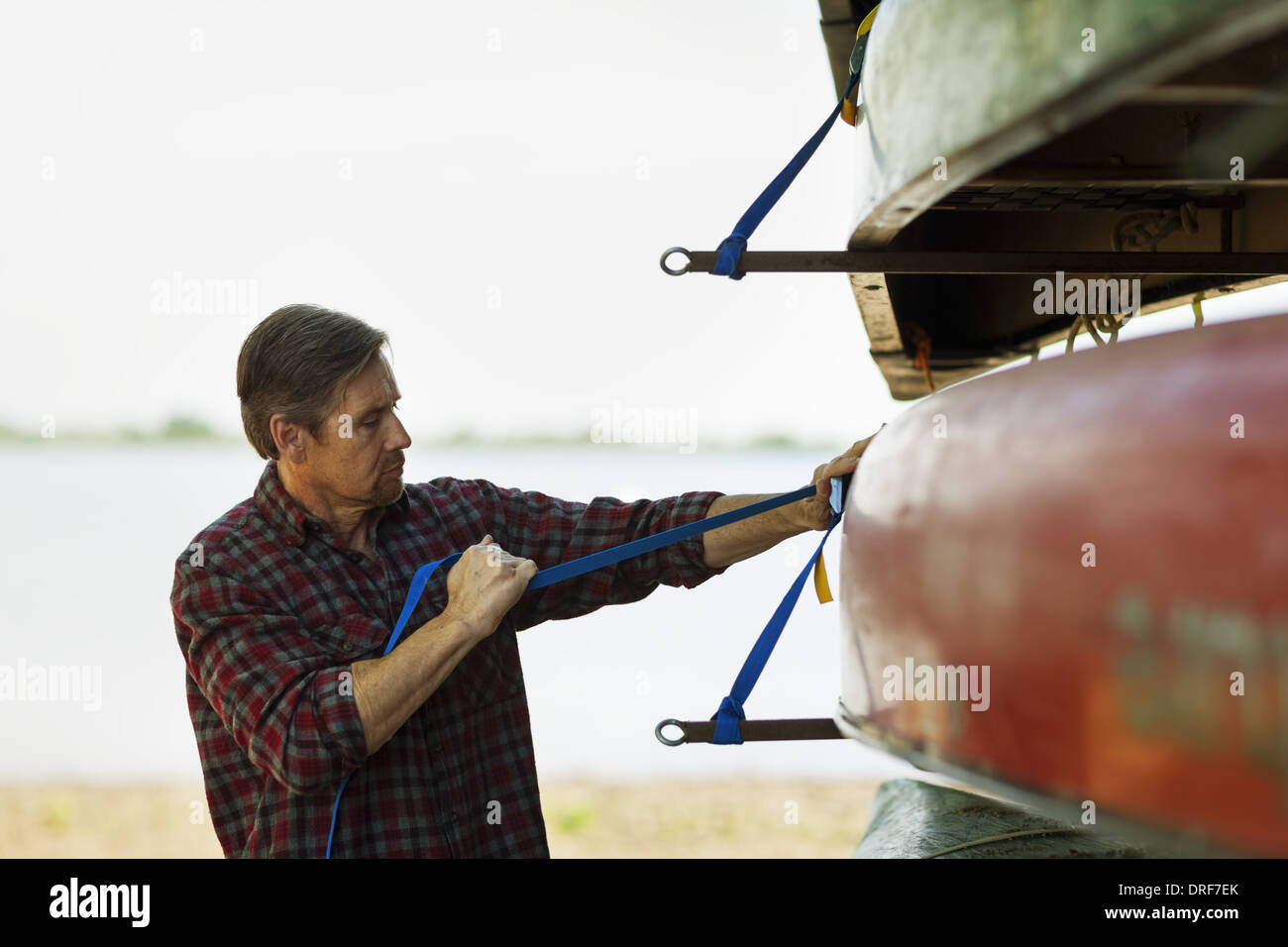 Lashing hi-res stock photography and images - Alamy