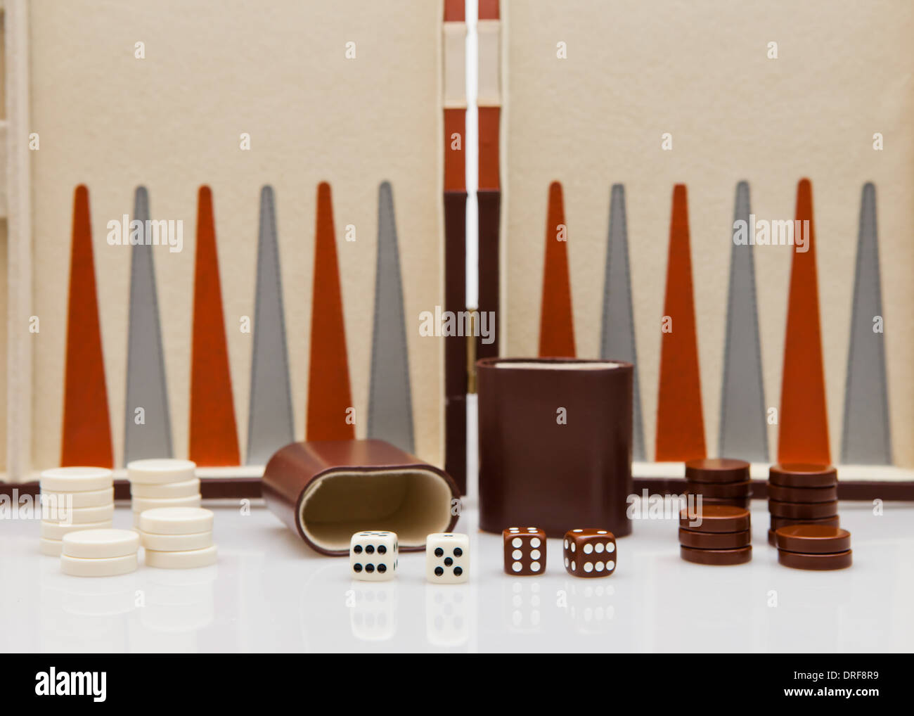 Backgammon board game hi-res stock photography and images - Alamy